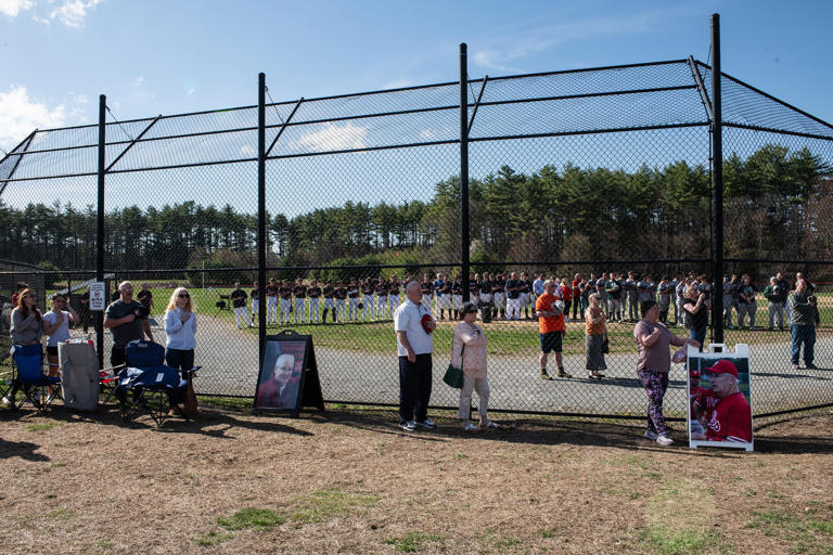 'He would just be so honored': Local baseball teams pay tribute to ...