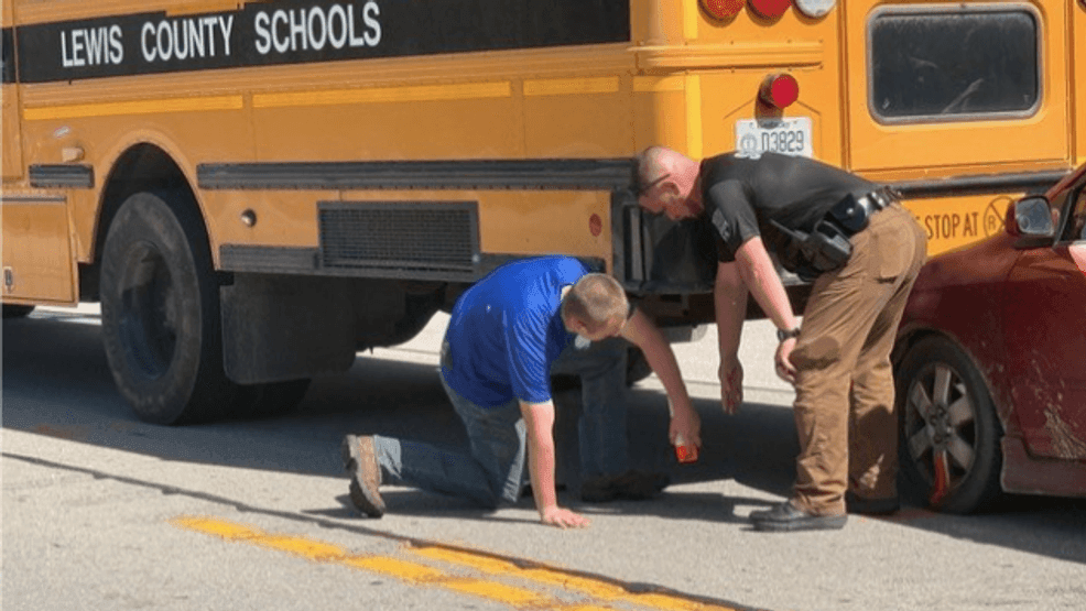 Multi-vehicle crash involving Lewis County, Ky., school bus under ...