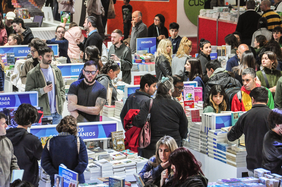 La Feria del Libro comienza con la esperanza de "levantar cabeza"