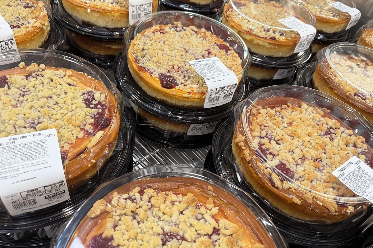 I Finally Bought Costco’s Strawberry Streusel Cheesecake and It Tastes ...