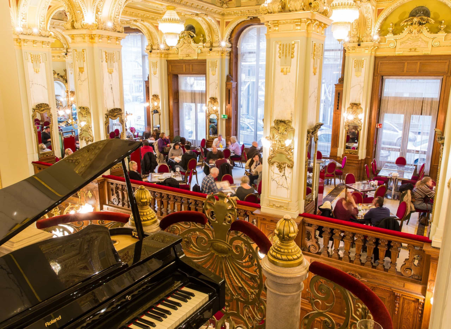 Trump révèle son « choix numéro 1 » pour le prochain pape : révélation ...