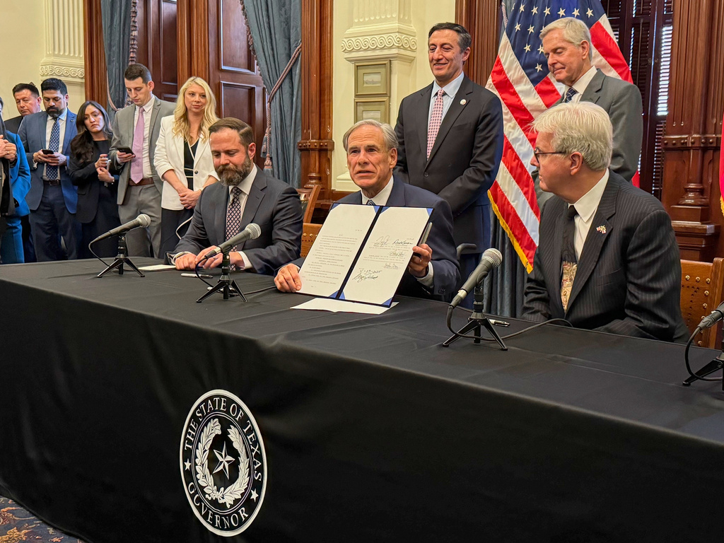 Texas governor signs bill creating another DOGE-inspired effort at the ...