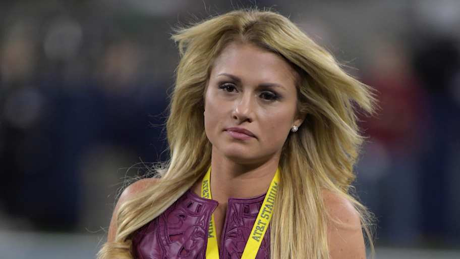 Jane Slater net worth: NFL Network reporter salary, job history, & more