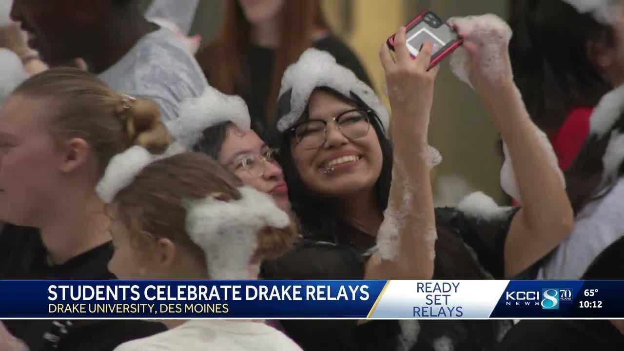 Drake Relays carnival and foam party draw students out for fun