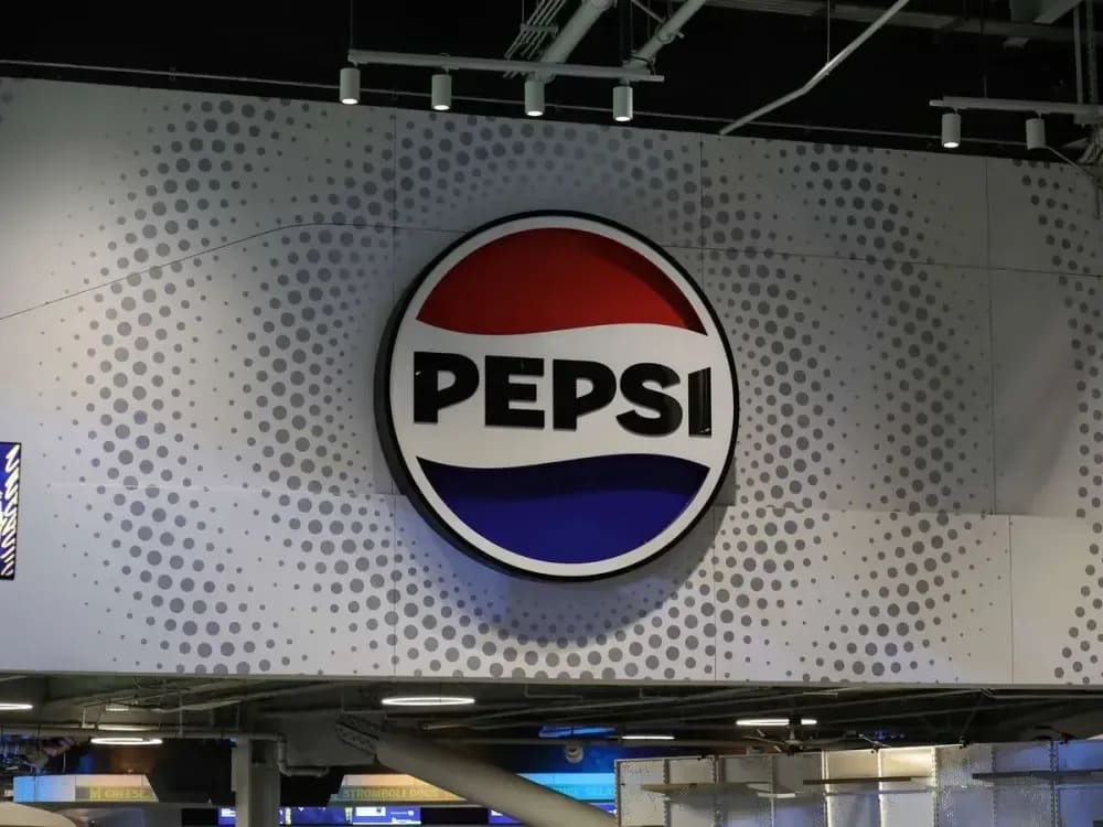 PepsiCo's Quarterly Sales Expected To Slide Again: Market Eyes Tariff ...