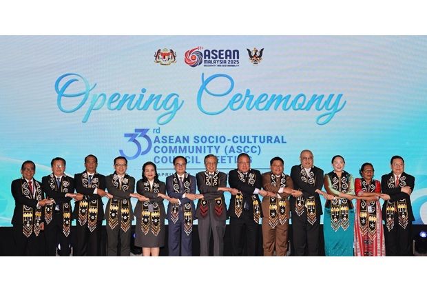 Use Asean arts, cultural tourism to boost regional development, urges Tiong