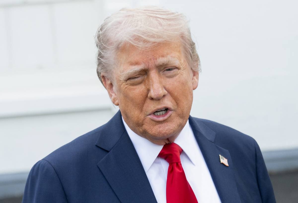 Trump's popularity with US voters slumps in opinion polls