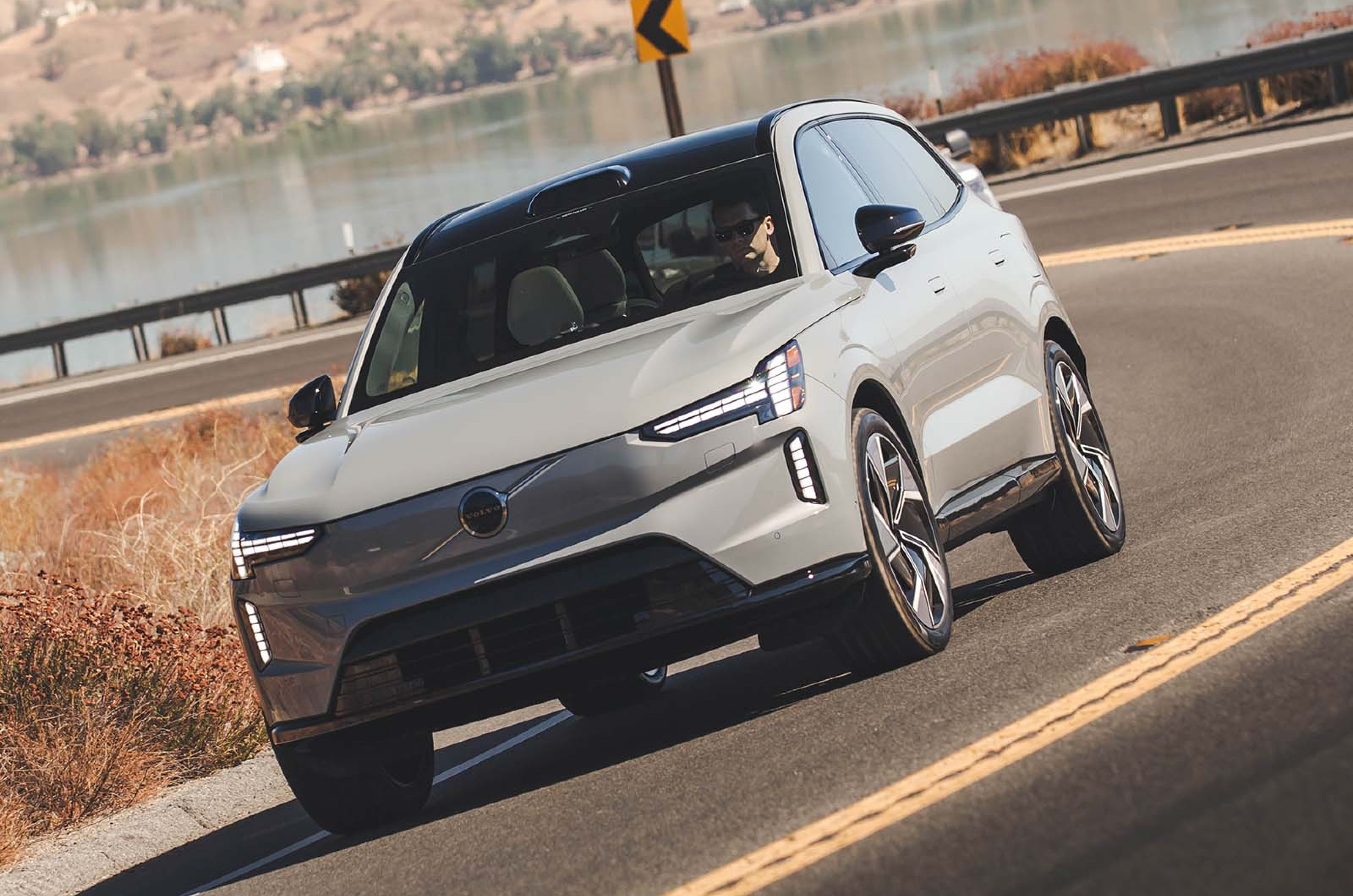 Volvo EX90 review: better than a Kia EV9?