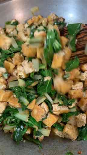 Ginisang Pechay + Tokwa = Comfort in a Bowl 🥬🍲