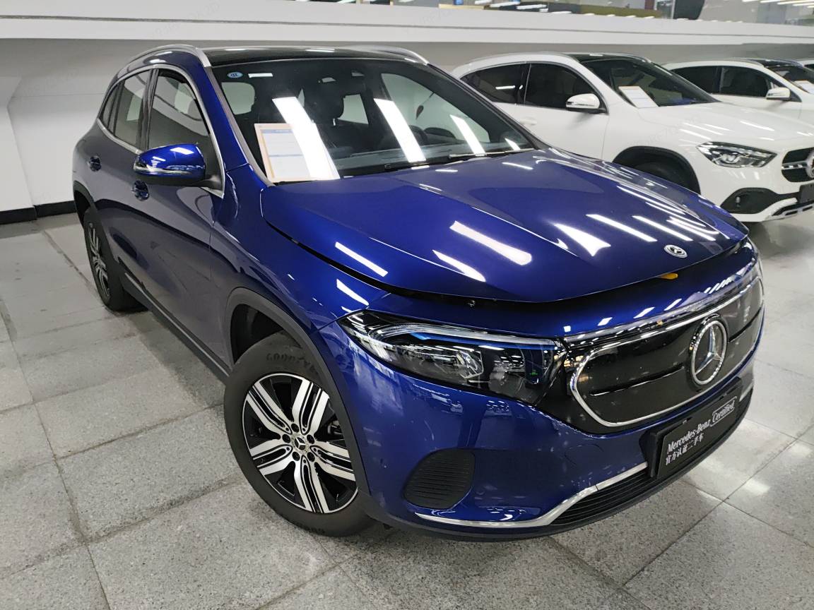 奔驰 奔驰EQA 2022款 EQA 260实拍图