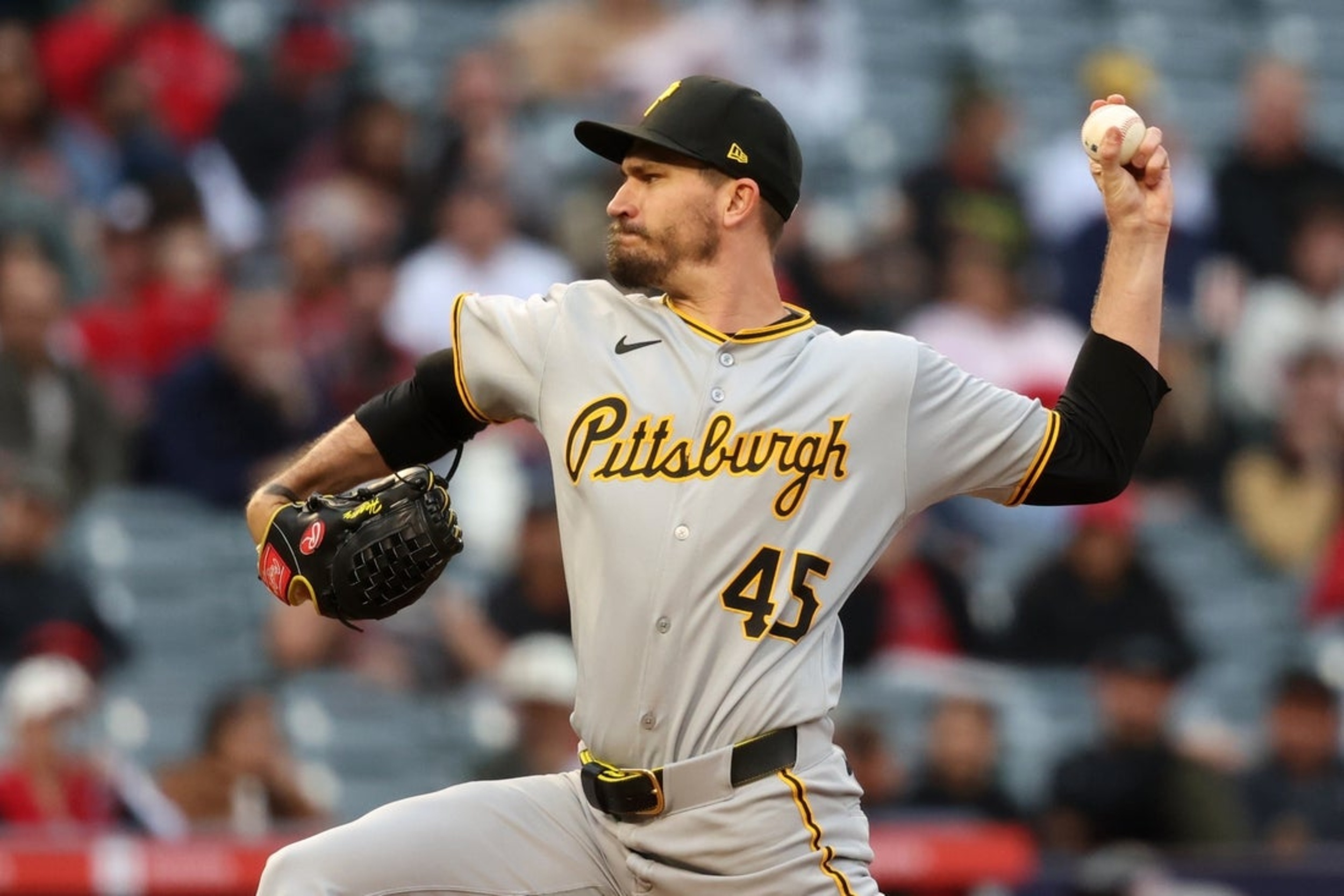 Andrew Heaney, Pirates fire two-hitter against Angels
