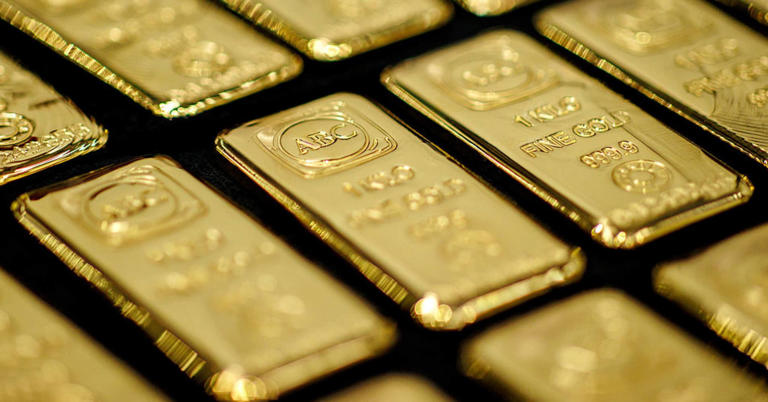 Why gold became the safe haven of choice as U.S. Treasurys and dollar ...