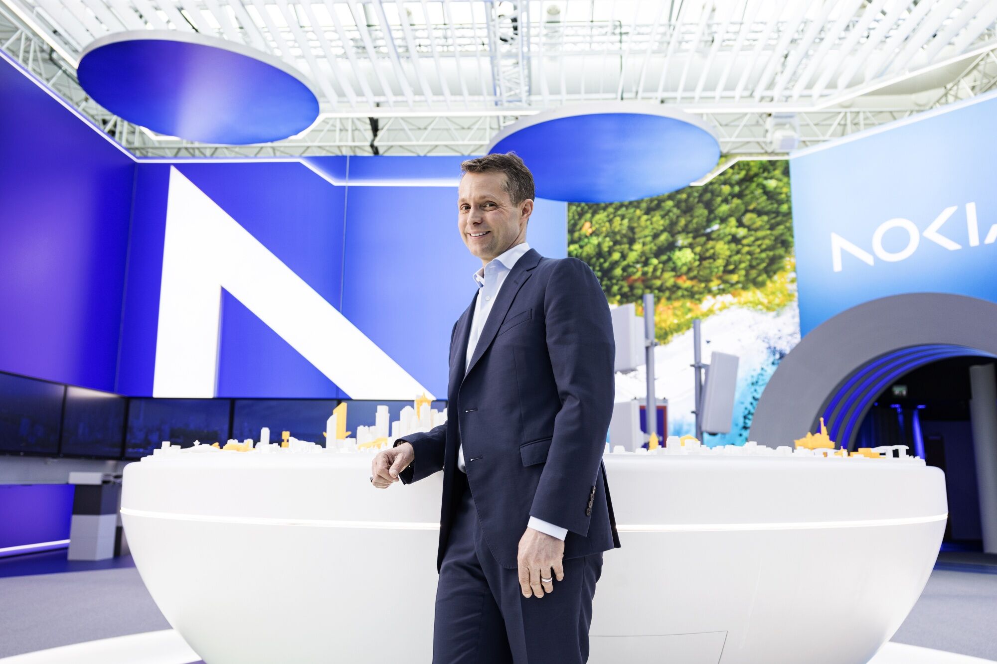 Nokia Sinks After Warning Tariffs Set to Hit Profit Outlook