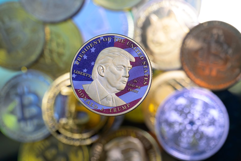Trump Rewards Top Meme Coin Investors With Access at Private Dinner