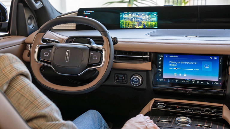 Driven! The 2025 Lincoln Navigator Navigates to a Higher Plane