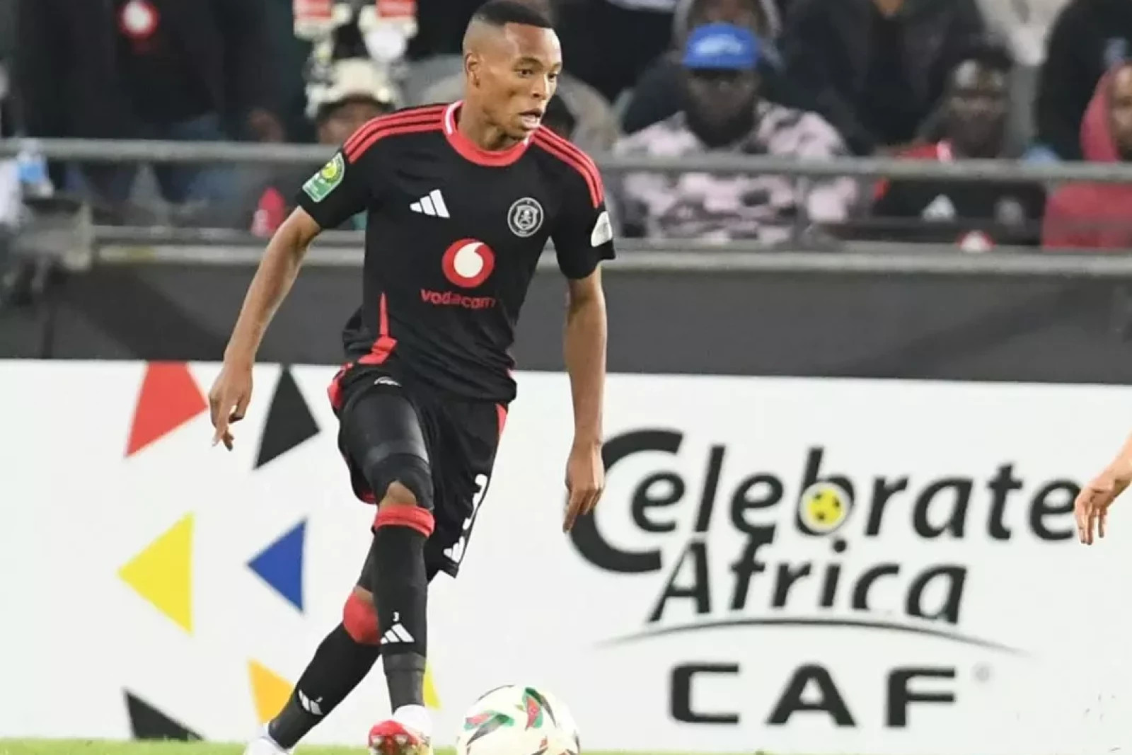 Bucs legend Dikgang Mabalane praises Mofokeng and Nkota for ...