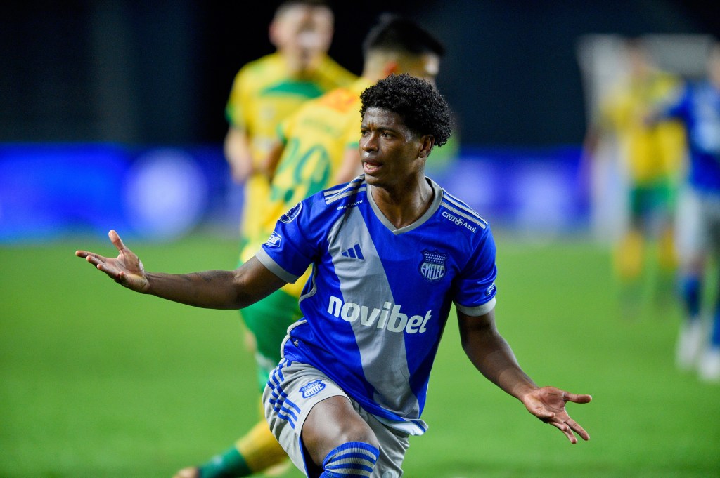 Soccer player’s wife and child kidnapped in Ecuador during home invasion