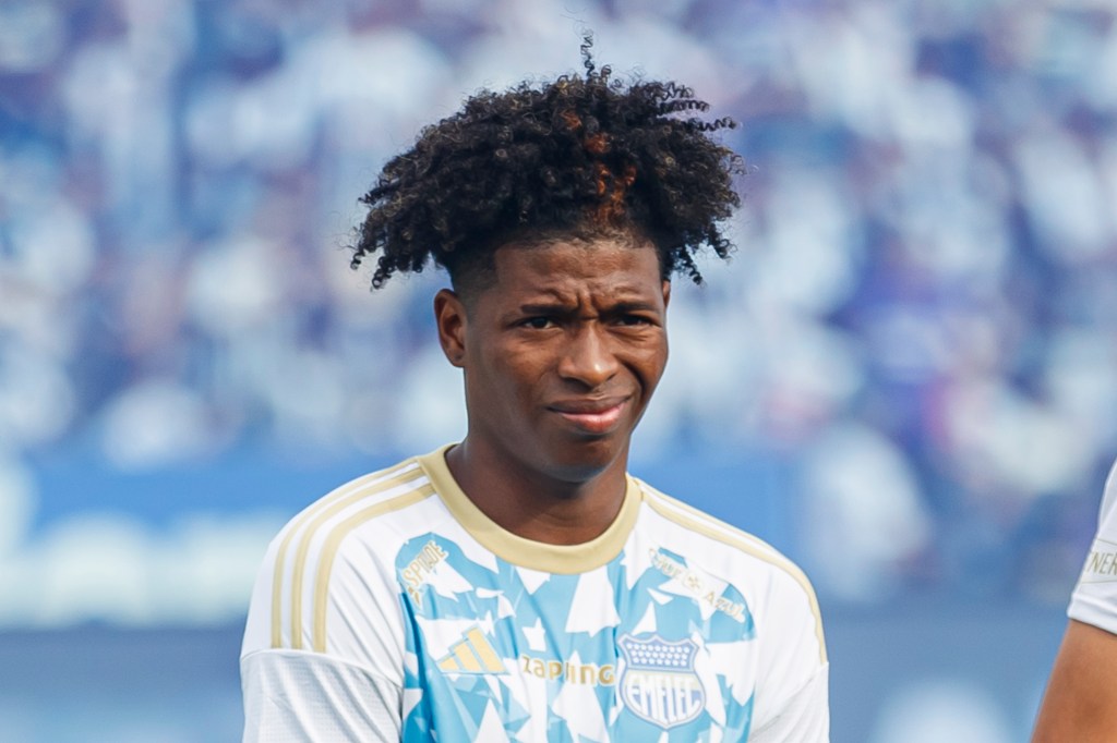 Soccer player’s wife and child kidnapped in Ecuador during home invasion