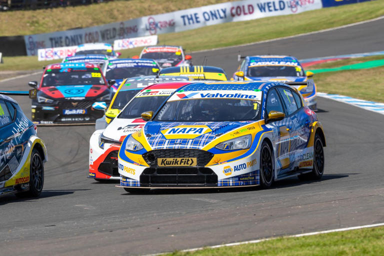 Get ready for high-speed action at BTCC Knockhill – win tickets!