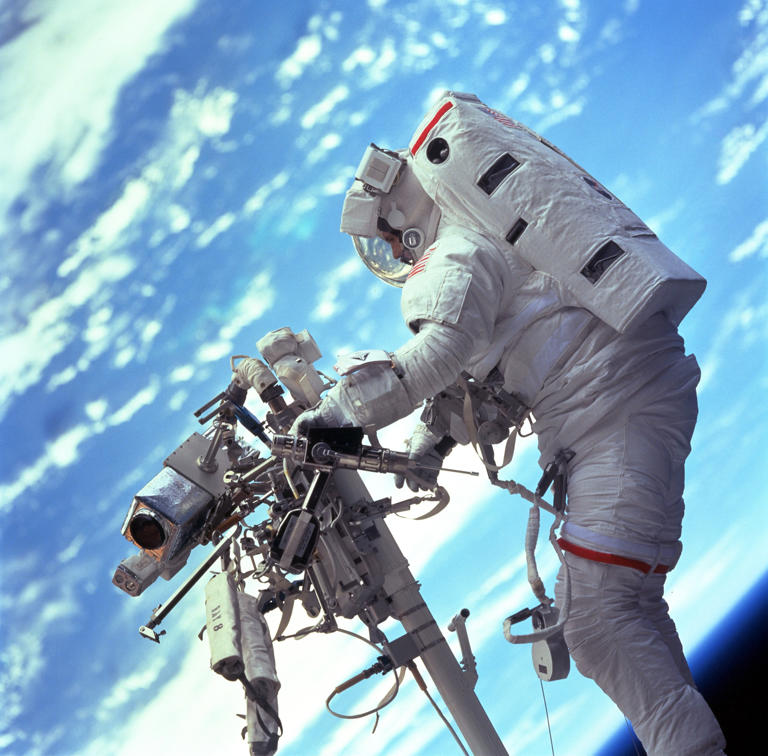 Aging gracefully: The Hubble Telescope is in 'excellent technical ...