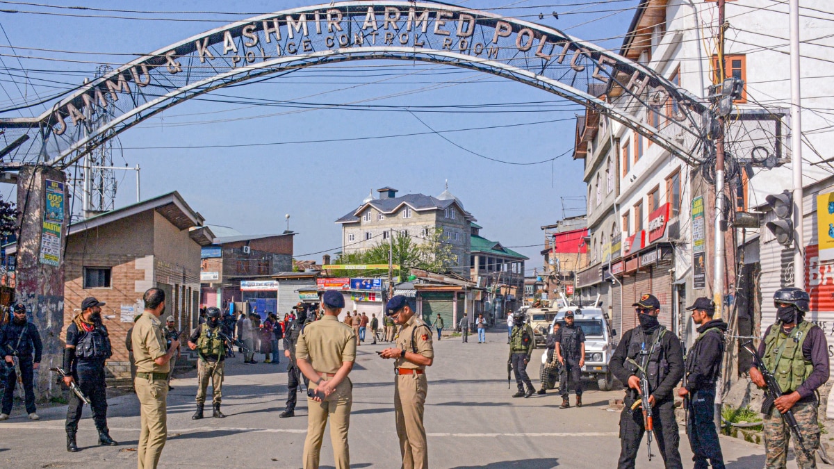 Kerala Family Thanks 'Salty Mutton Roganjosh' For Narrow Escape From ...