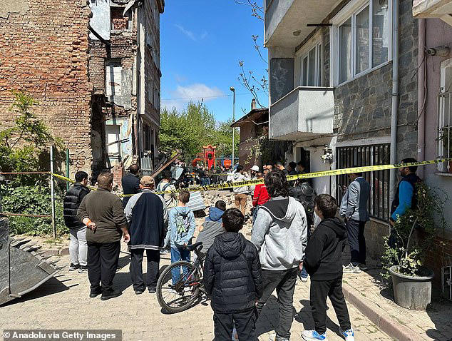 Is it safe to travel to Turkey? Latest advice after 6.2 magnitude ...