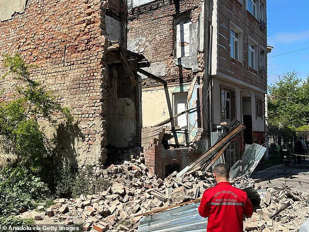 Is it safe to travel to Turkey? Latest advice after 6.2 magnitude ...