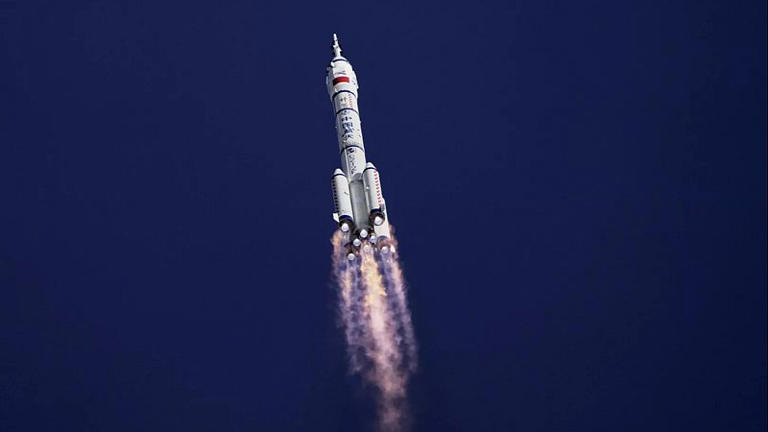 China steps up space race with another successful rocket launch