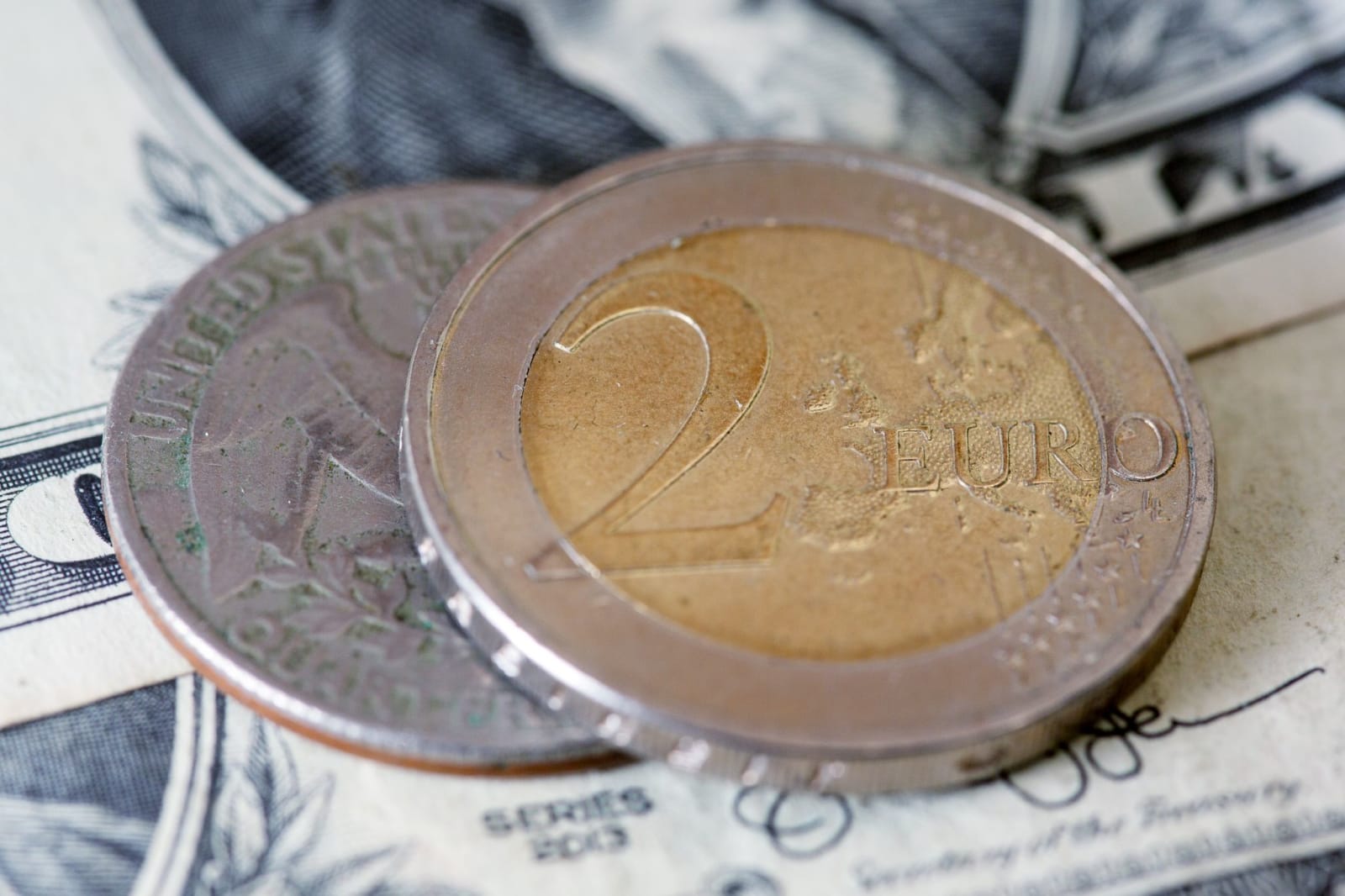 Lebanon signs $250 million World Bank loan for electricity reform