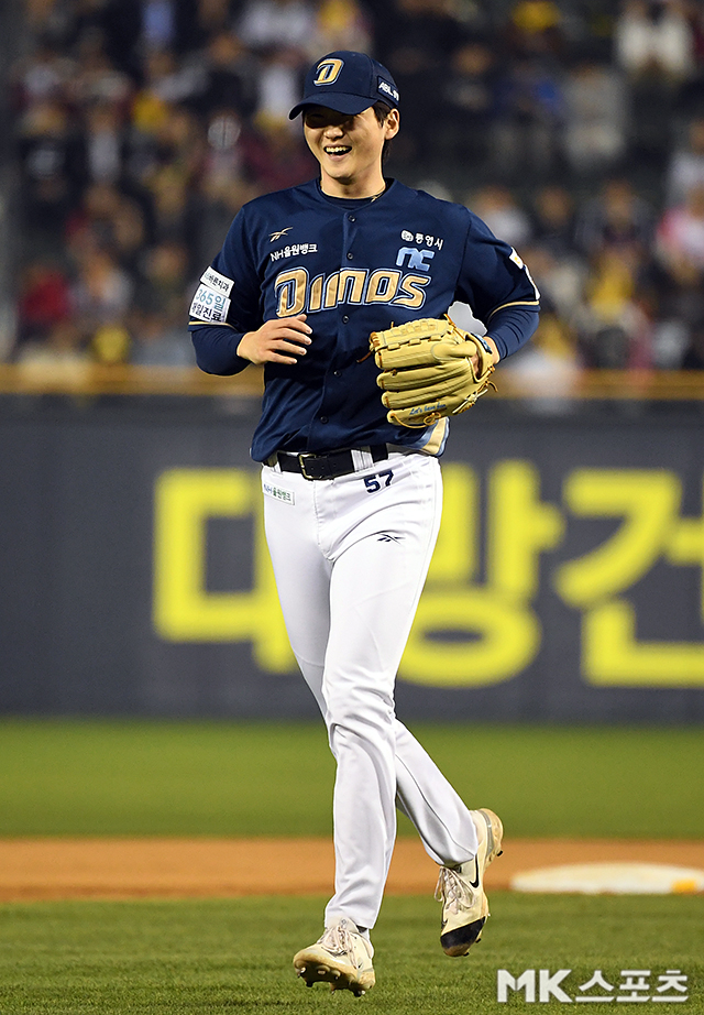 NC 전사민 ‘위기 넘고 신바람~’ [MK포토]