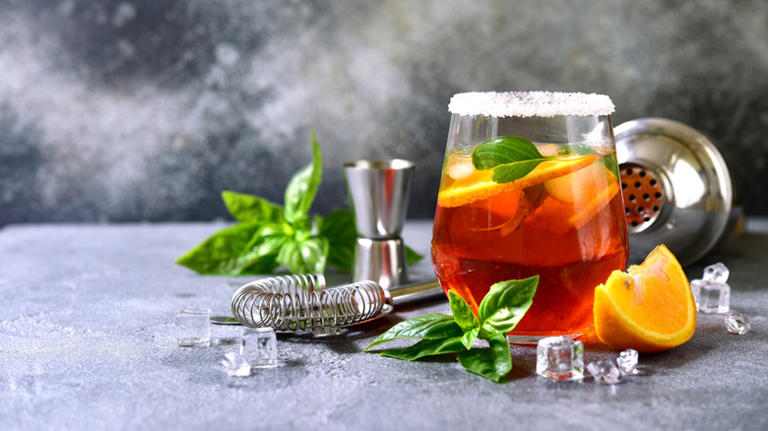 This Summer Herb Is The Perfect Fresh Addition To Iced Tea