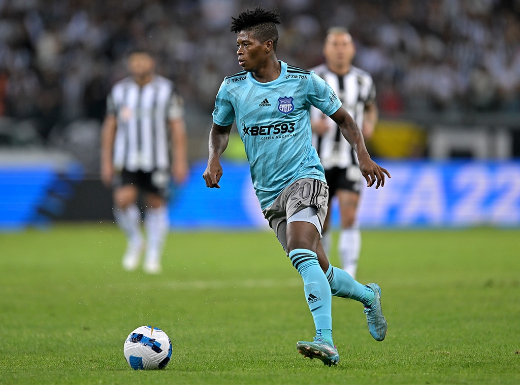 Soccer Player Jackson Rodríguez's Wife, Child Kidnapped in Invasion