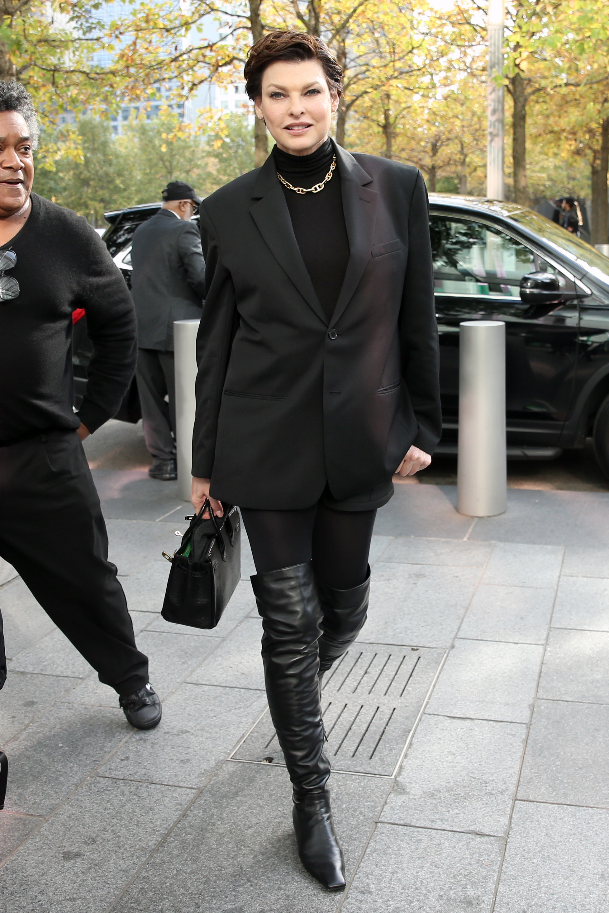 Linda Evangelista opens up about botched CoolSculpting, Botox and ...