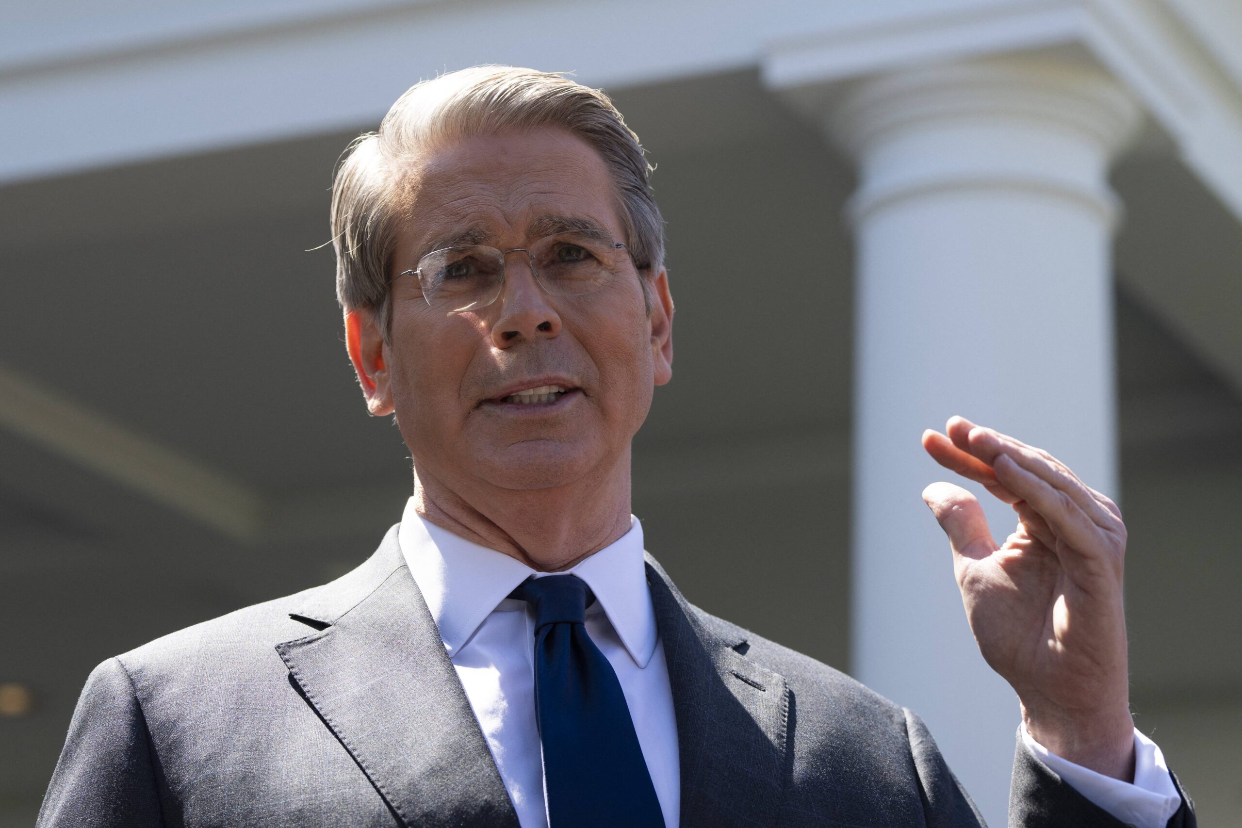 Musk and Bessent Have a White House Shouting Match