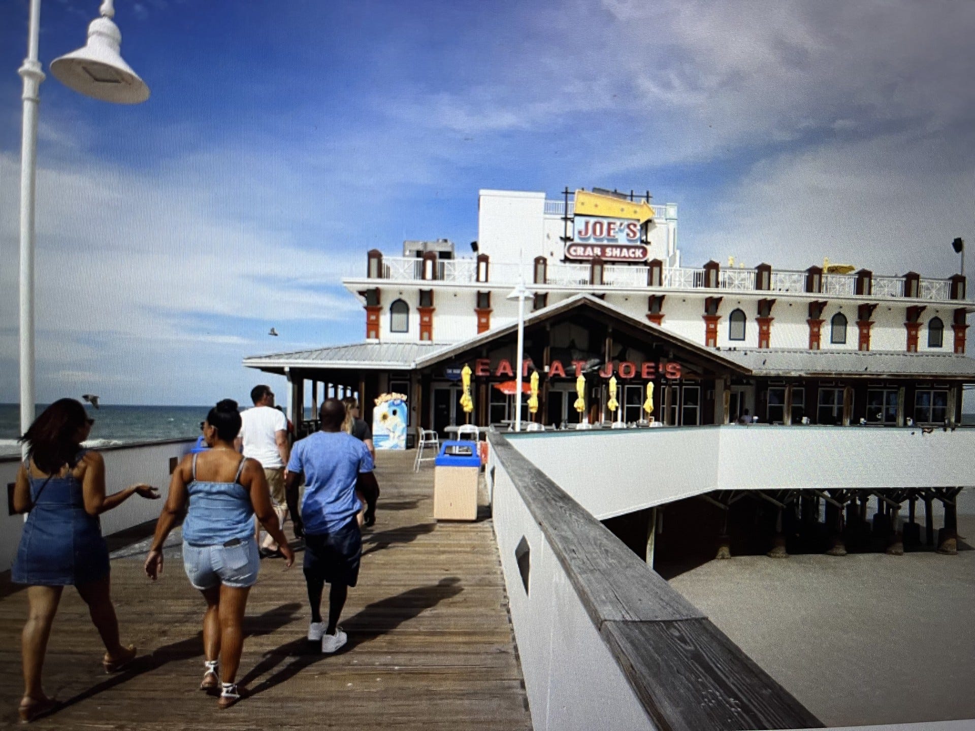 Joe's Crab Shack pulls in record-high revenue at Daytona Beach Pier ...