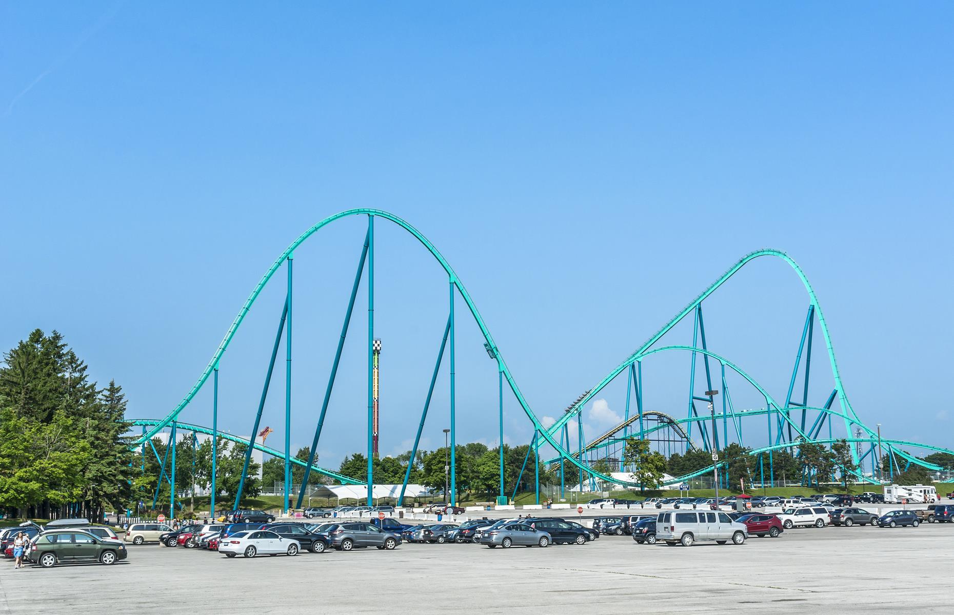 The 33 CRAZIEST roller coasters in Canada and beyond