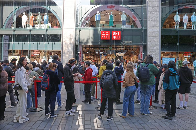 Huge queue spotted in Liverpool city centre as new store arrives