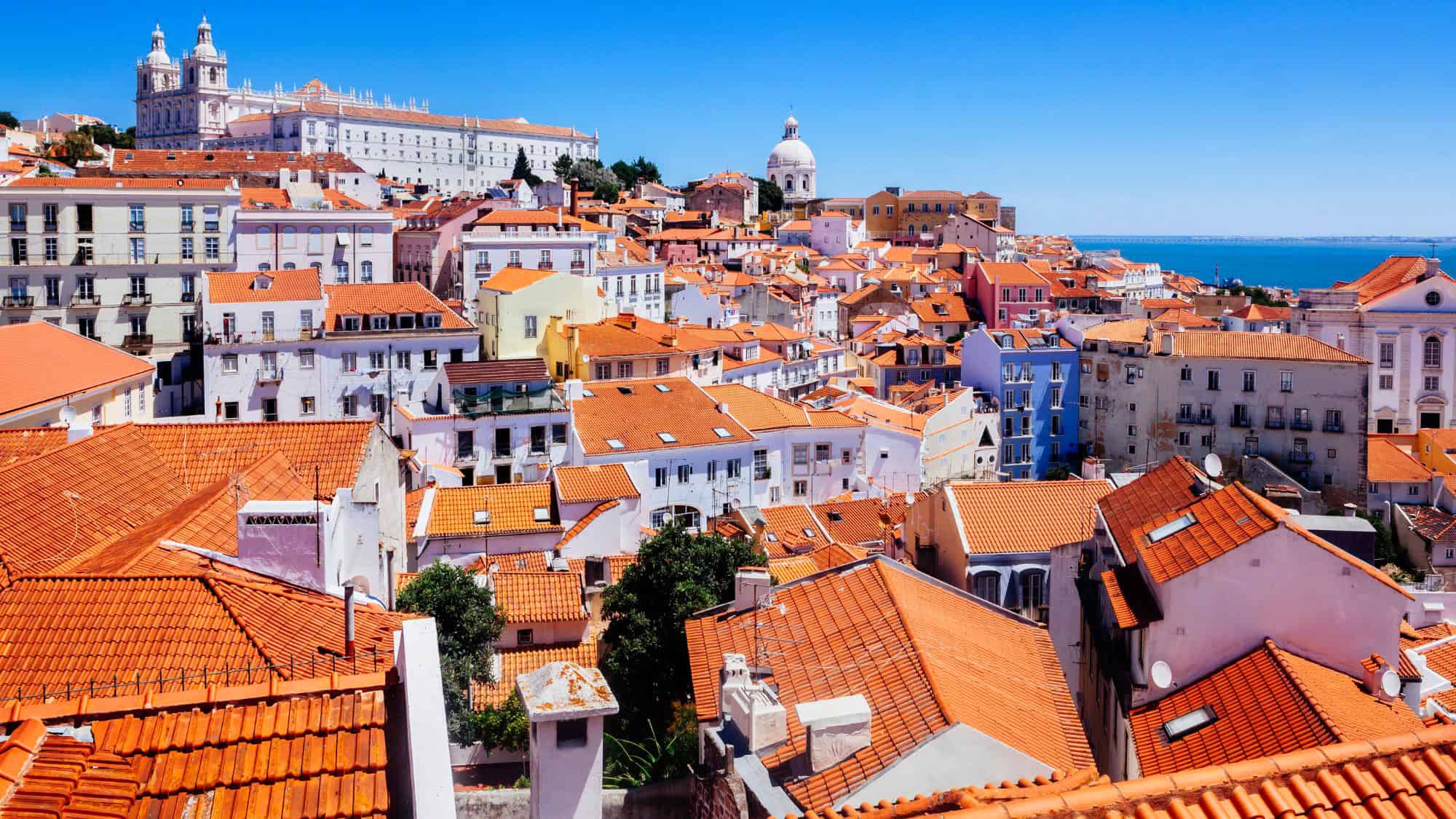 17 Places That Will Break Your Inner Compass And Get You Lost