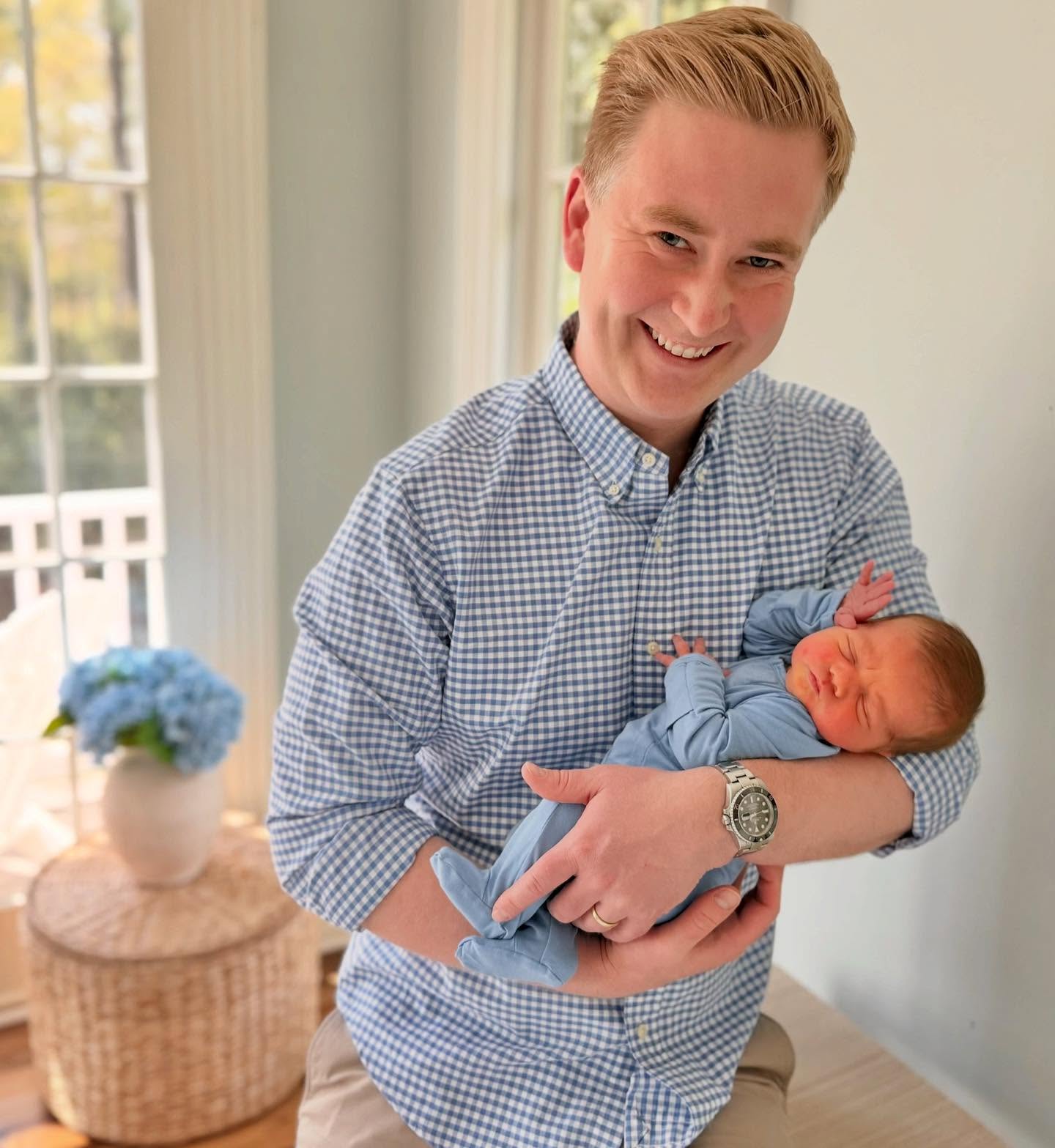 Fox News correspondents Peter Doocy and Hillary Vaughn welcome baby No ...