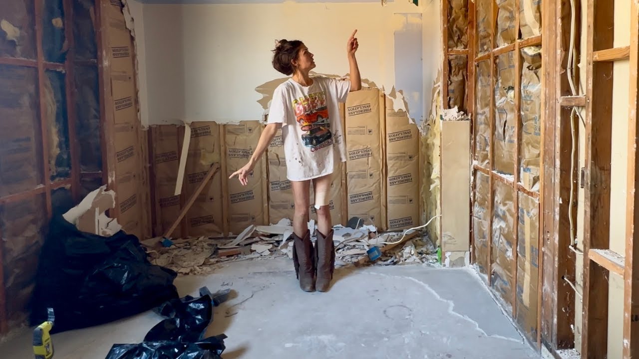 This is Not How I Thought This Would Go - DIY Home Reno Vlog Week 2
