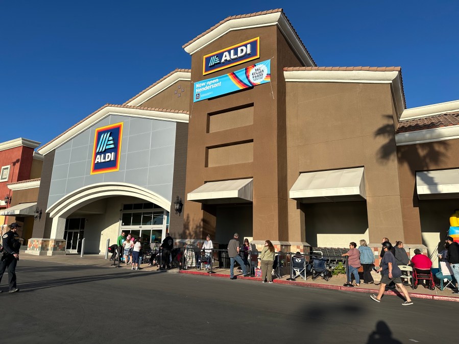 Las Vegas residents line up overnight for ALDI grand opening