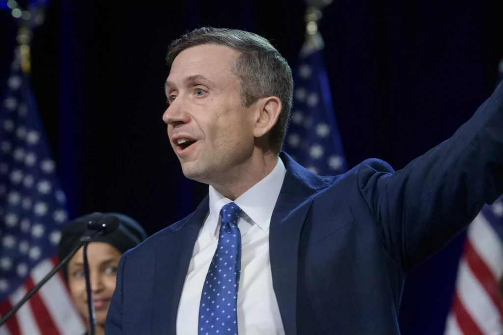 DNC Chairman Ken Martin has no ‘intention’ of forcing David Hogg out of ...