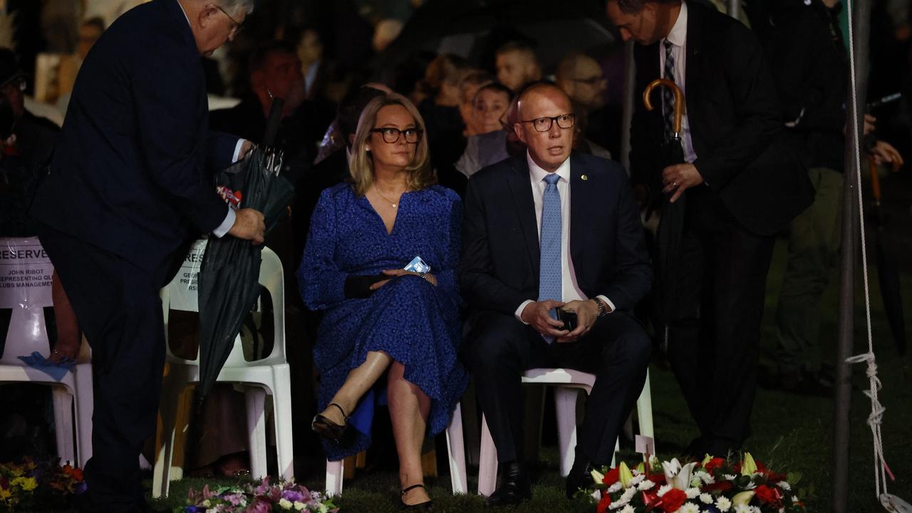 Albo, Dutton pay tribute to Anzac spirit