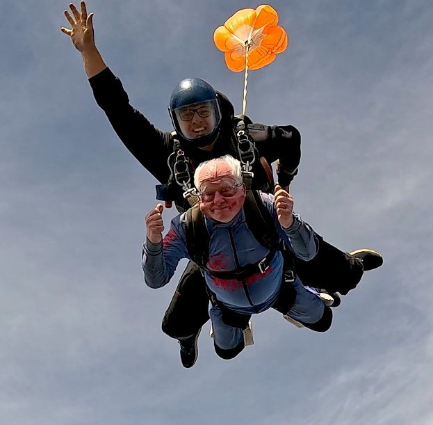 Brave nonagenarian celebrates turning 90 by jumping out of plane