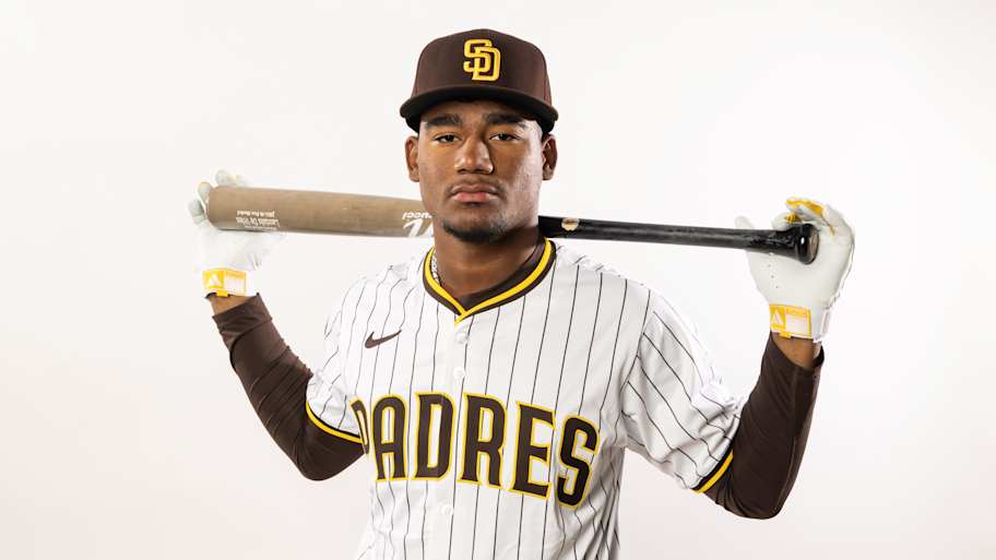 Padres Top Prospect Hits For Cycle in Impressive Display