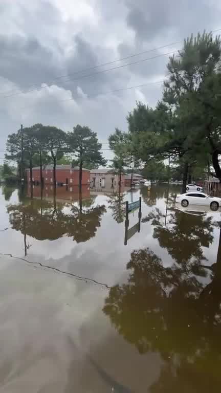 WATCH: Flooding, high water reported in West Baton Rouge Parish