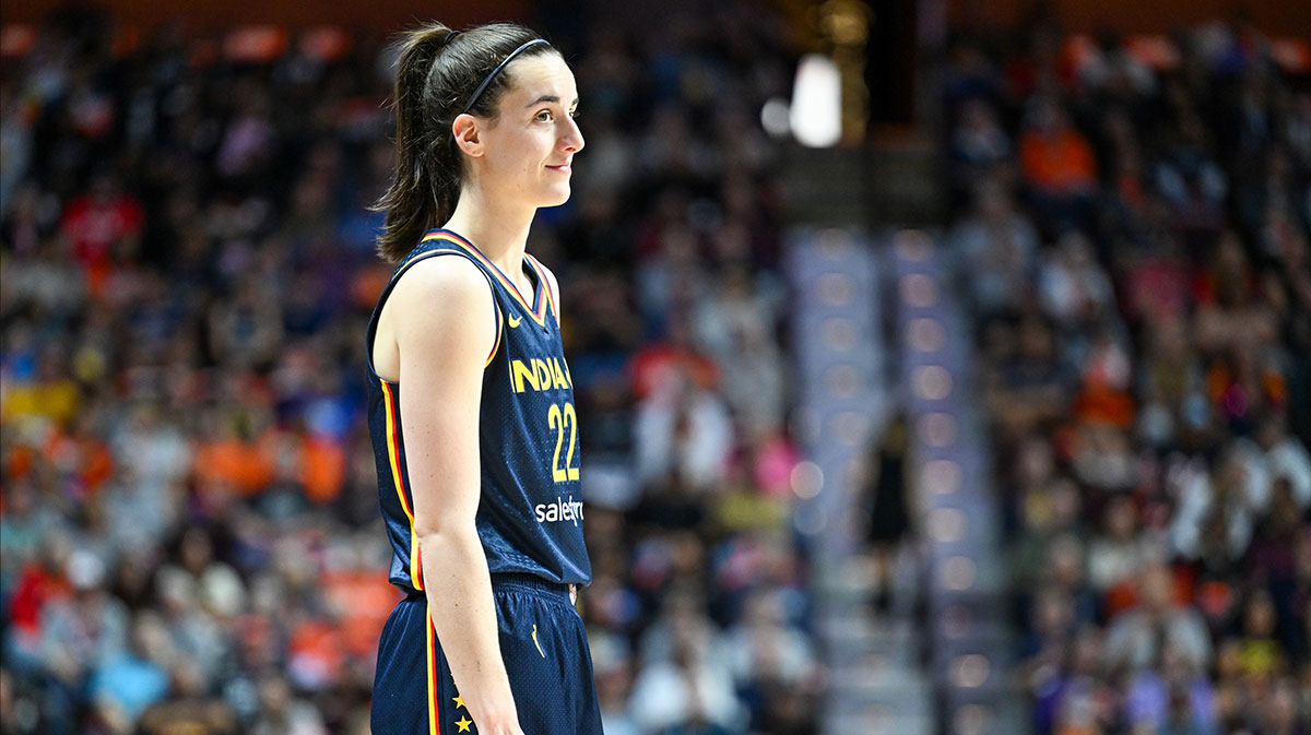 Caitlin Clark, Fever go all out to support Pacers