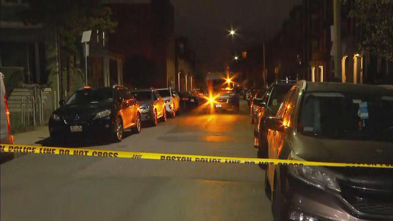 Accused killer arrested after jumping out window of Boston apartment ...