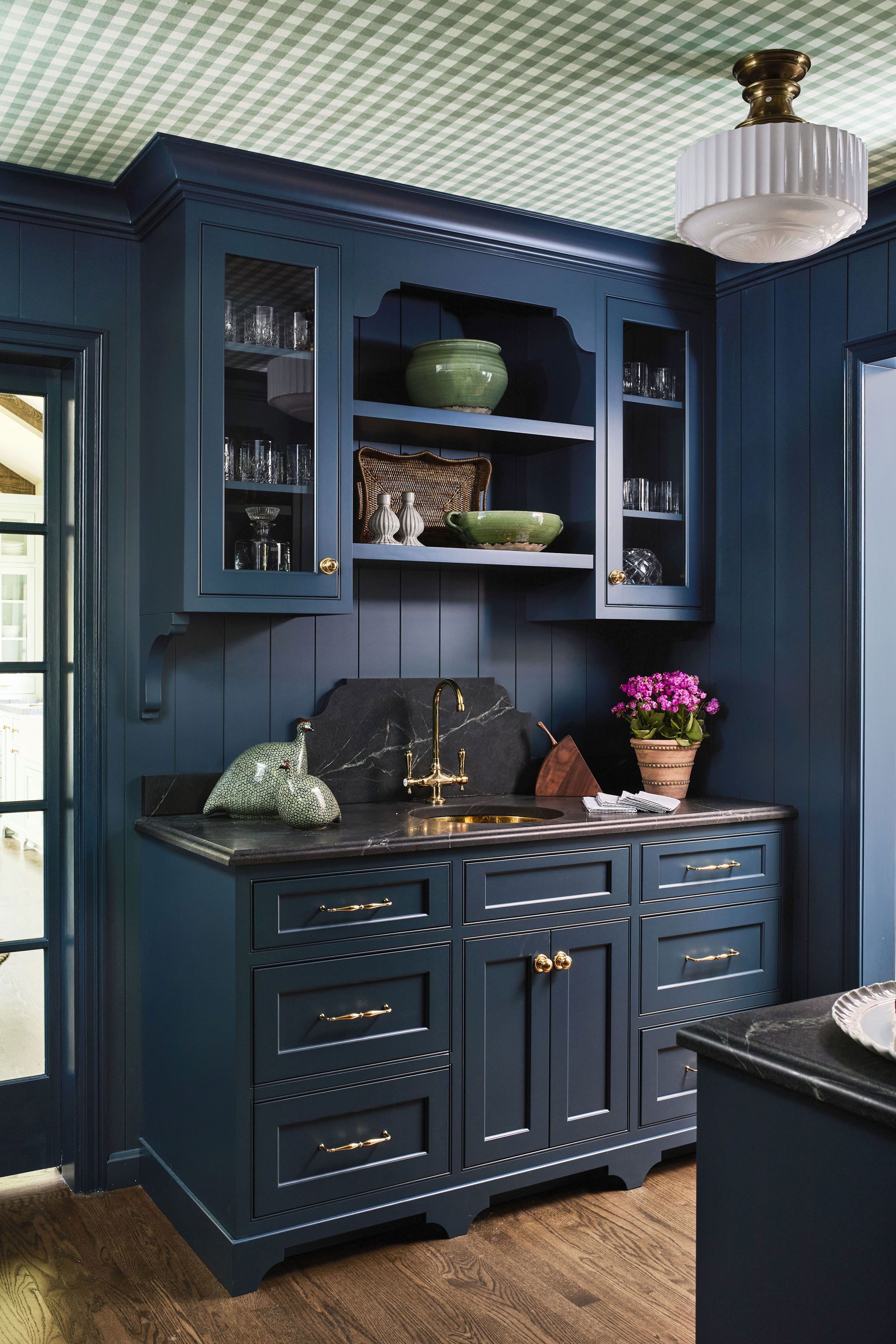 Why a Butler’s Pantry Is the Must-Have Feature Your Kitchen Is Missing