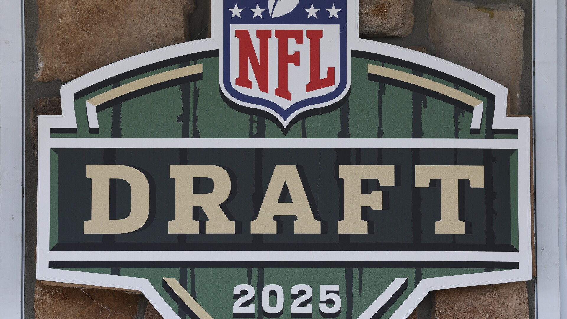 Teams are divided on Tyler Warren, Colson Loveland as top tight end